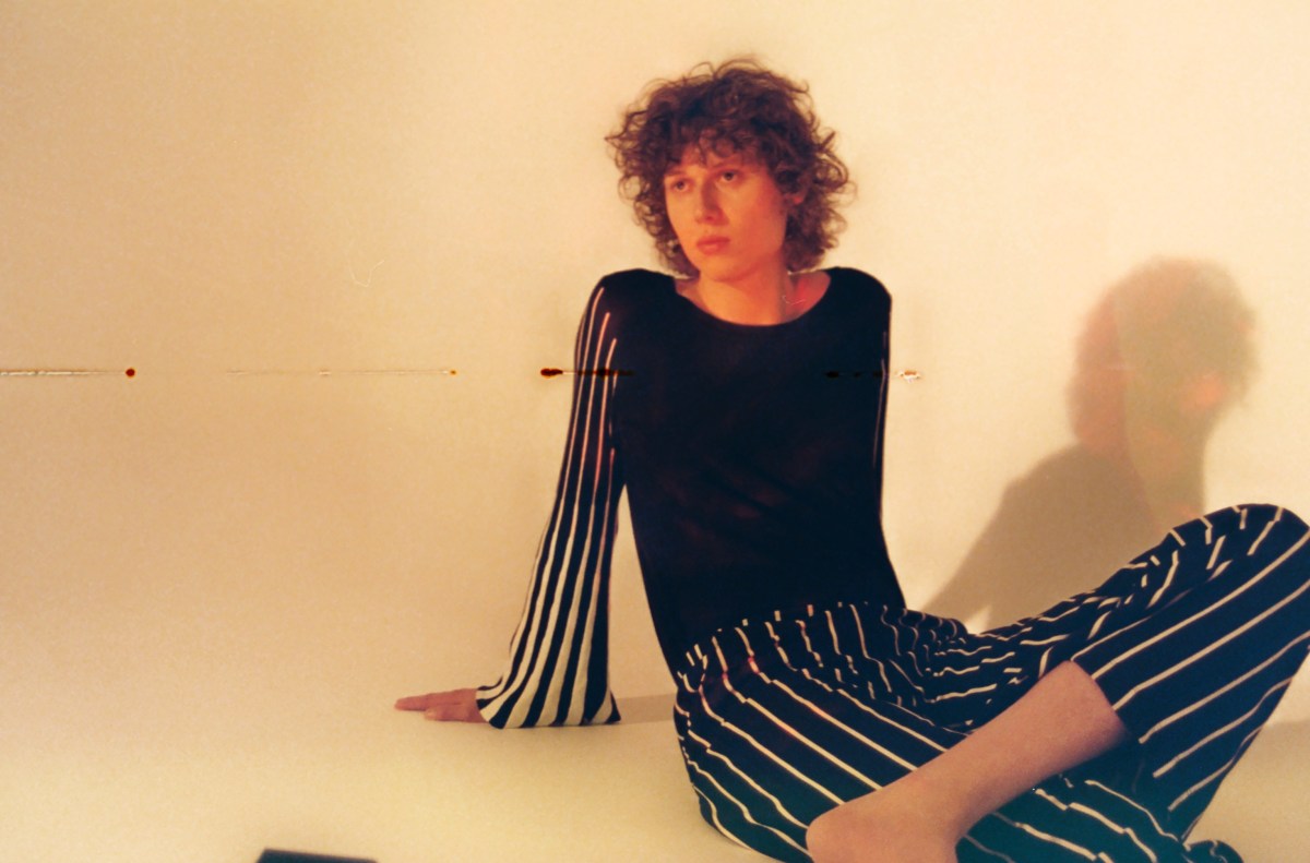 New Music – ELLiS D – Breaking Glass Magazine