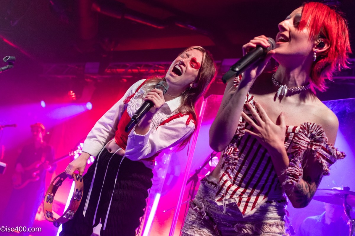 Live – FIZZ | Maya Delilah at Chalk Brighton – Breaking Glass Magazine