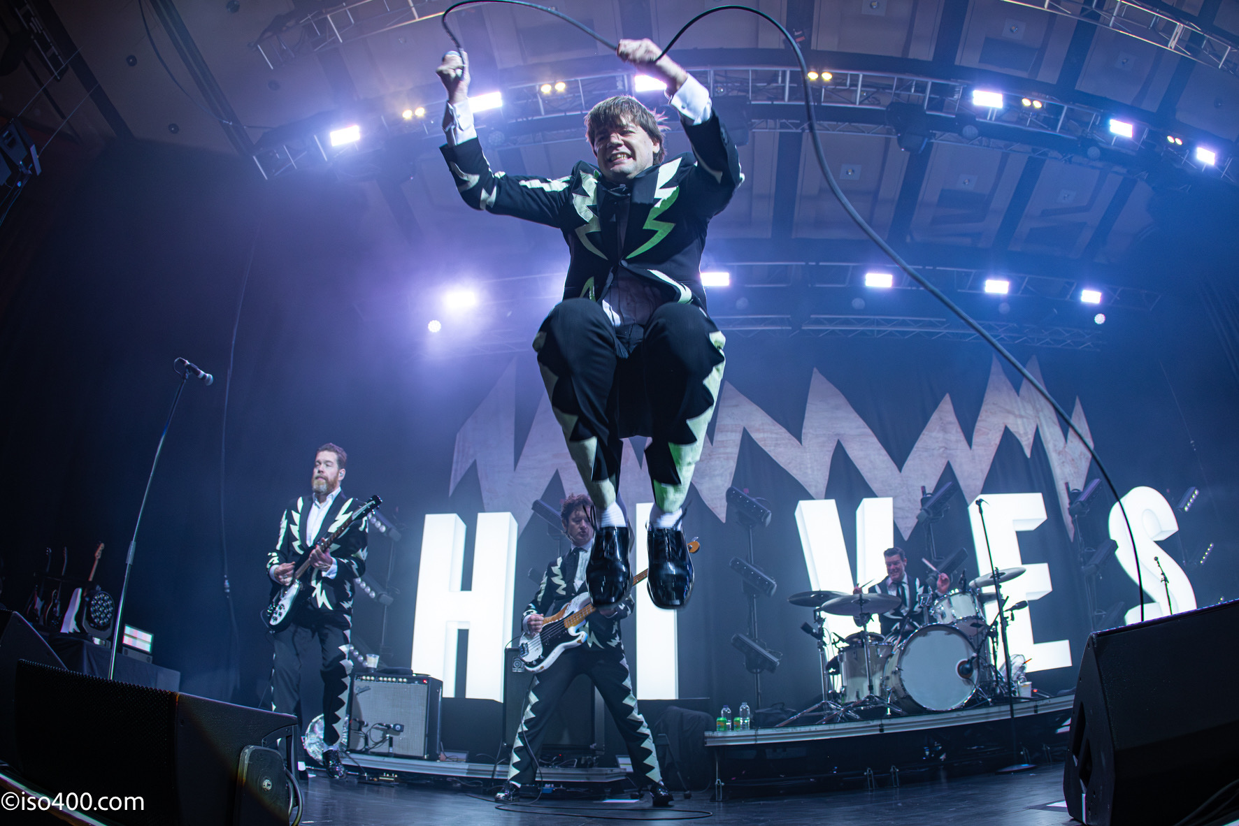 © Mike Burnell – iso400.com – Breaking Glass Magazine